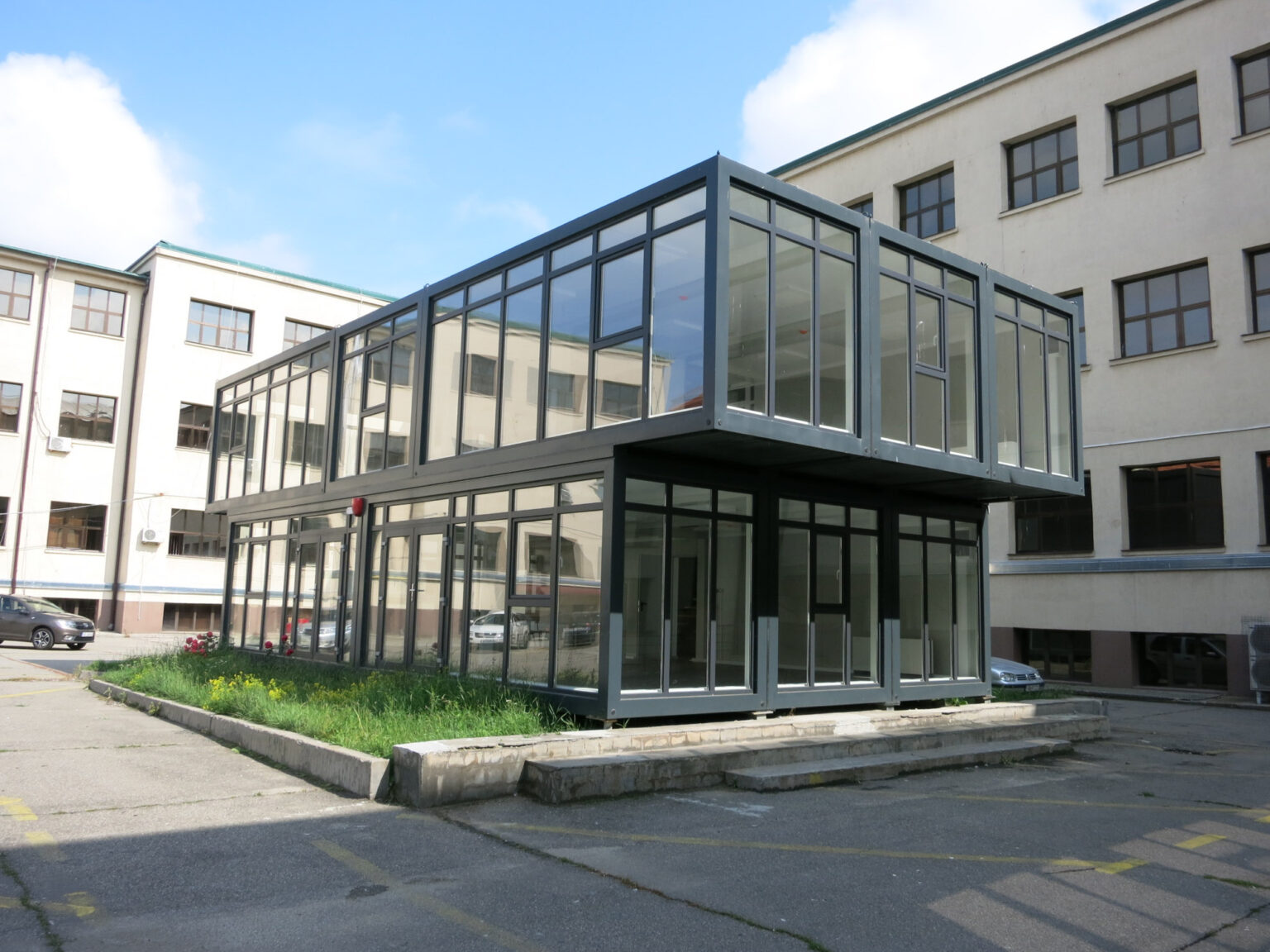 Modular Plus - Construcții Modulare Personalizate